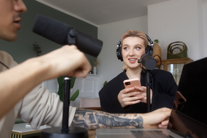 How to Transcribe an Interview • Sonix