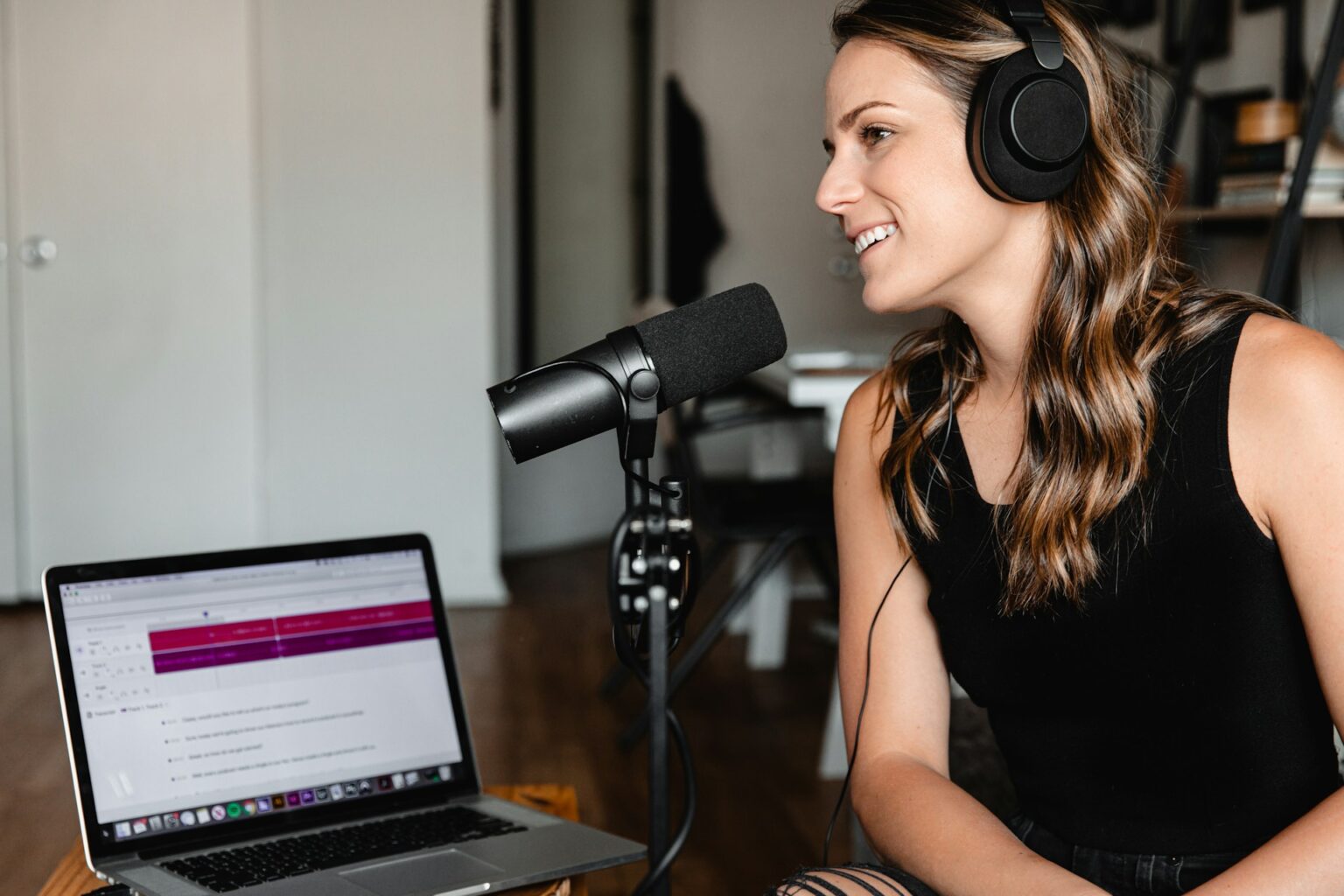How to Become a Transcriptionist in 2026: Step-by-Step Guide • Sonix